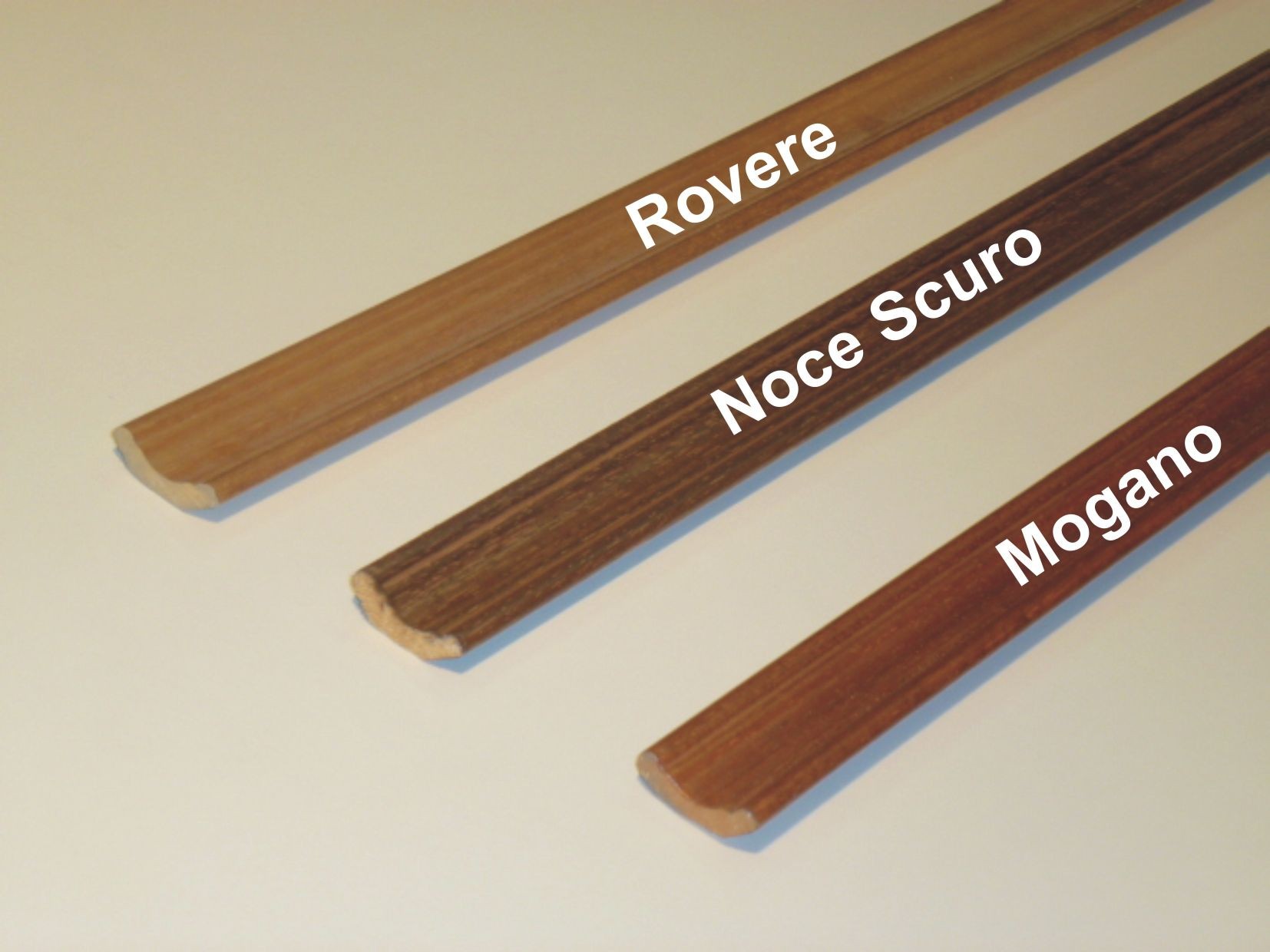 PARASPIGOLI ANGOLARI LEGNO-PVC